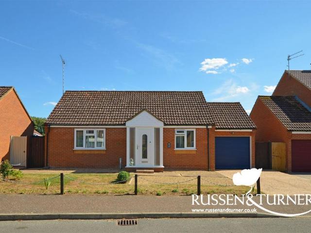 2 bedroom detached bungalow for sale