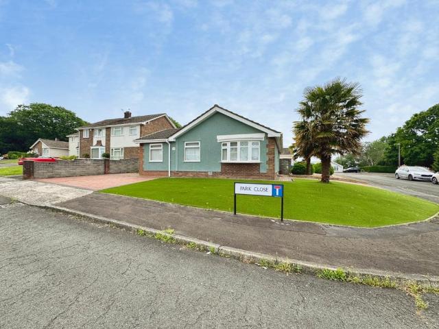 2 bedroom detached bungalow for sale
