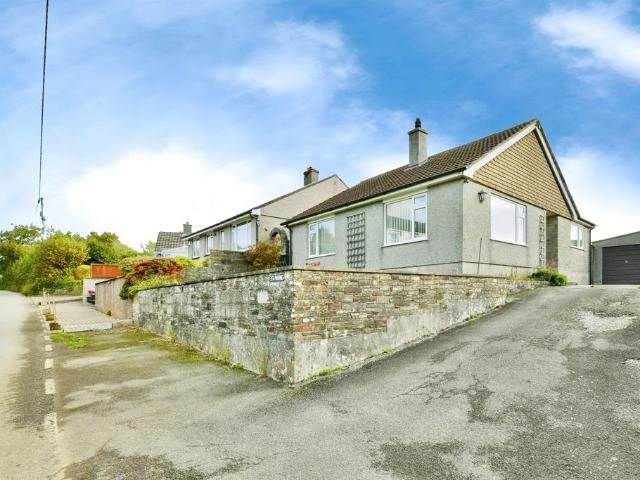 2 bedroom detached bungalow for sale