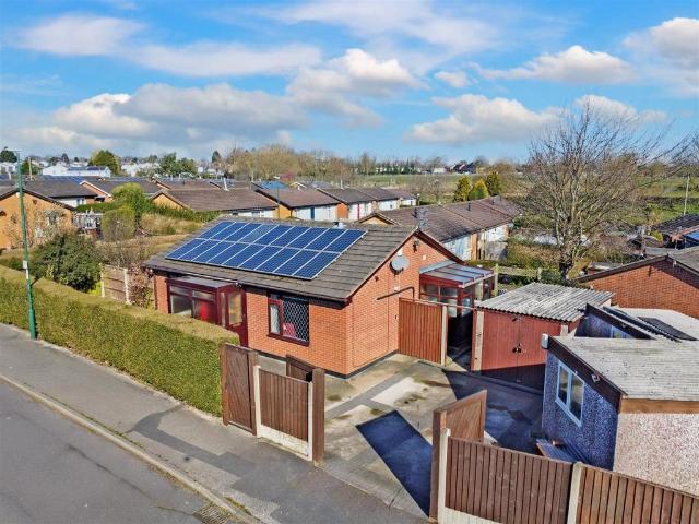 2 bedroom detached bungalow for sale