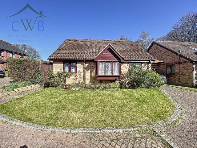 2 bedroom detached bungalow for sale