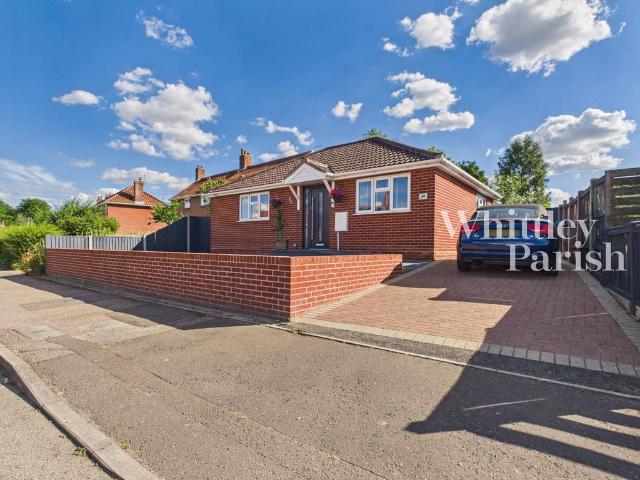 2 bedroom detached bungalow for sale