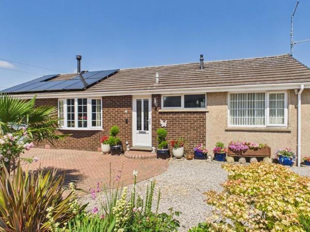 2 bedroom detached bungalow for sale