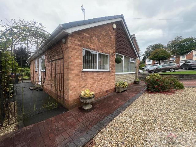 2 bedroom detached bungalow for sale