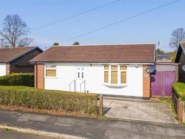 2 bedroom detached bungalow for sale