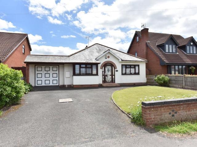 2 bedroom detached bungalow for sale