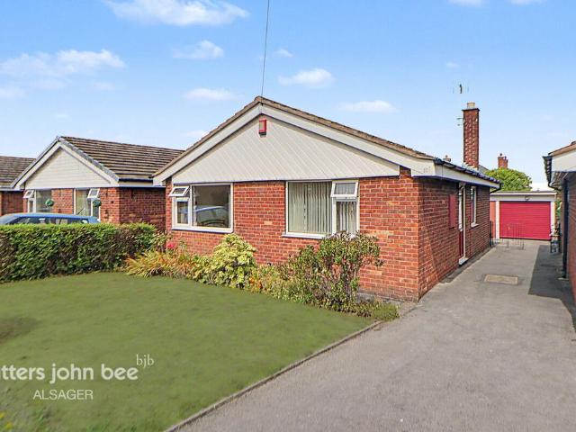 2 bedroom detached bungalow for sale