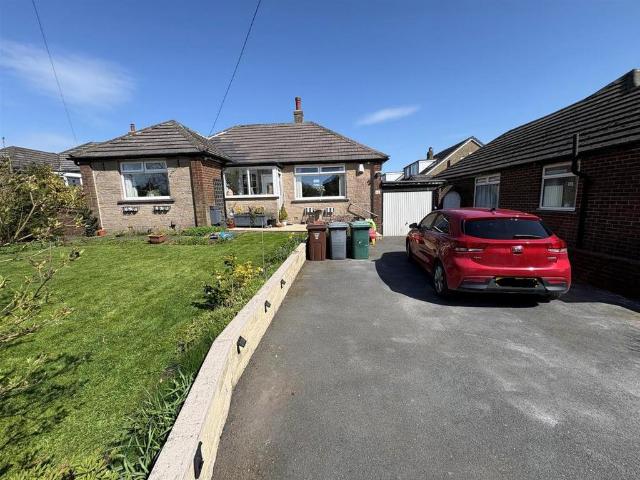 2 bedroom detached bungalow for sale