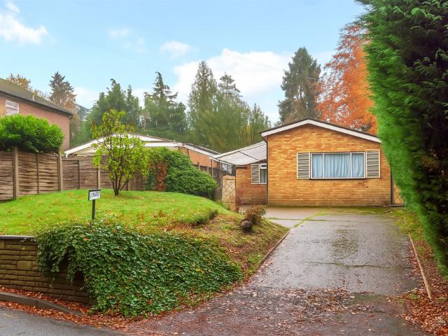 2 bedroom detached bungalow for sale