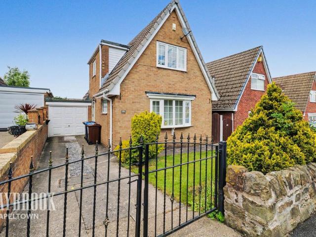 2 bedroom detached bungalow for sale
