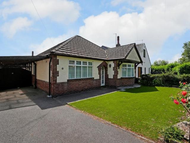 2 bedroom detached bungalow for sale
