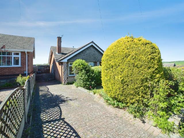 2 bedroom detached bungalow for sale
