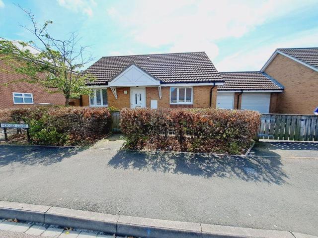 2 bedroom detached bungalow for sale