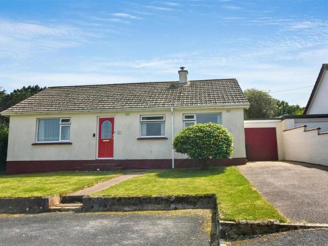 2 bedroom detached bungalow for sale