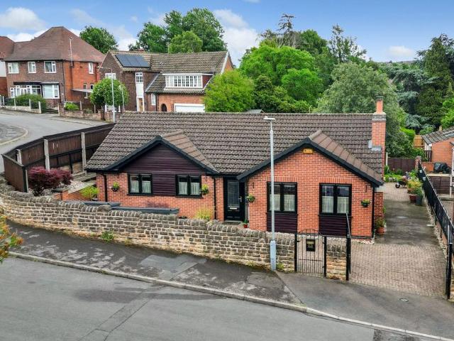 2 bedroom detached bungalow for sale