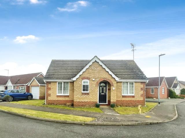 2 bedroom detached bungalow for sale