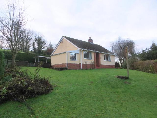 2 bedroom detached bungalow for sale