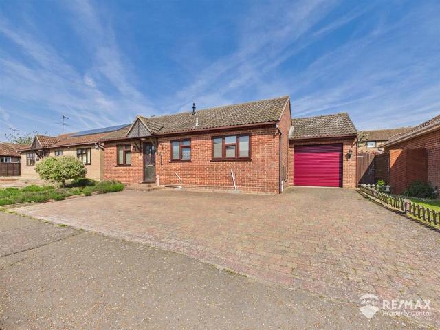 2 bedroom detached bungalow for sale