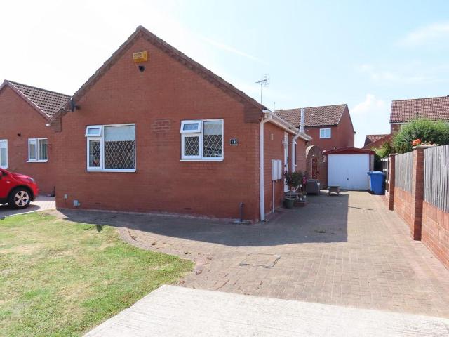 2 bedroom detached bungalow for sale