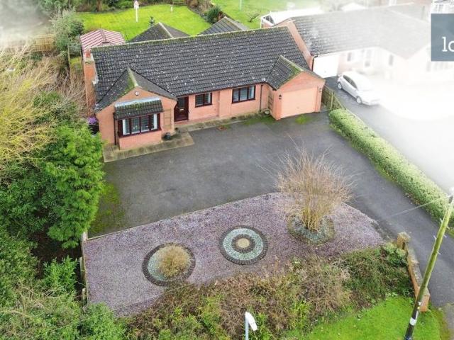 2 bedroom detached bungalow for sale