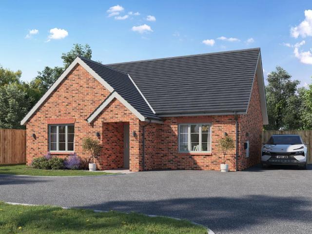 2 bedroom detached bungalow for sale