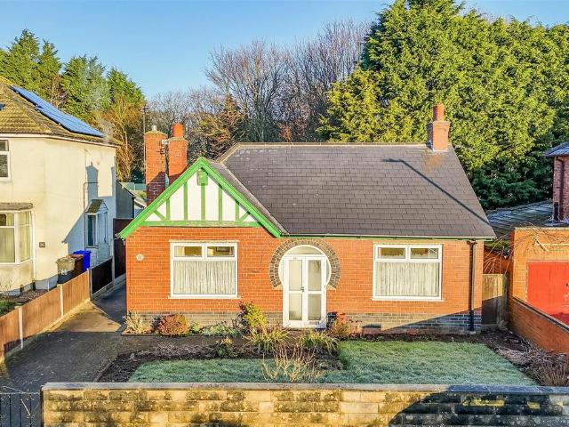 2 bedroom detached bungalow for sale