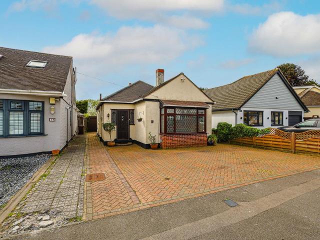2 bedroom detached bungalow for sale