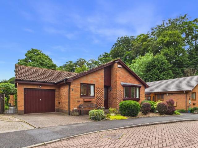 2 bedroom detached bungalow for sale