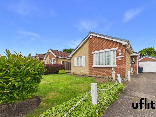 2 bedroom detached bungalow for sale