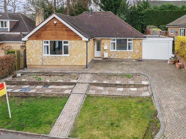 2 bedroom detached bungalow for sale