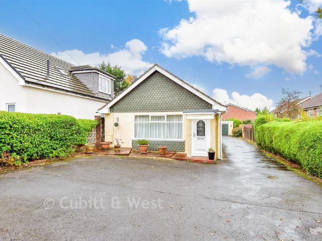 2 bedroom detached bungalow for sale