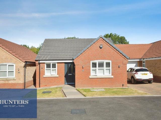 2 bedroom detached bungalow for sale