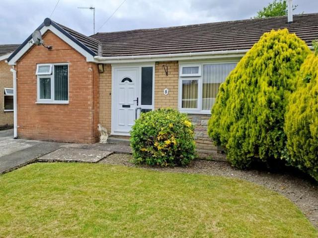 2 bedroom detached bungalow for sale