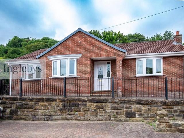 2 bedroom detached bungalow for sale