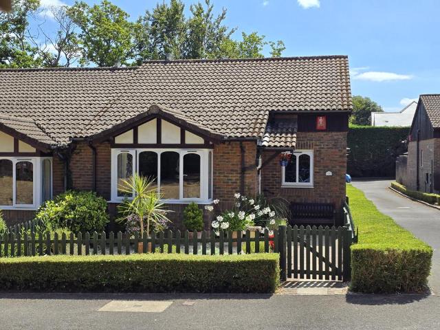 2 bedroom bungalow for sale
