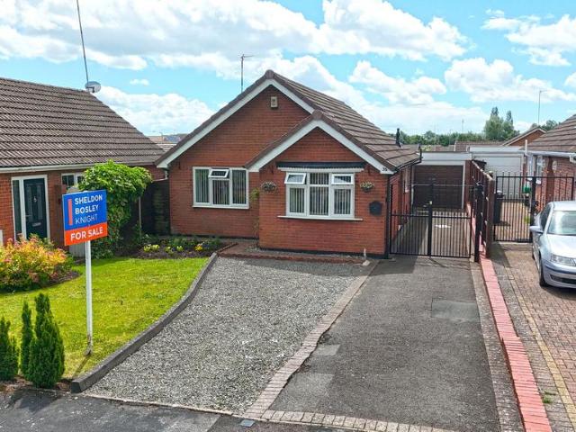 2 bedroom detached bungalow for sale