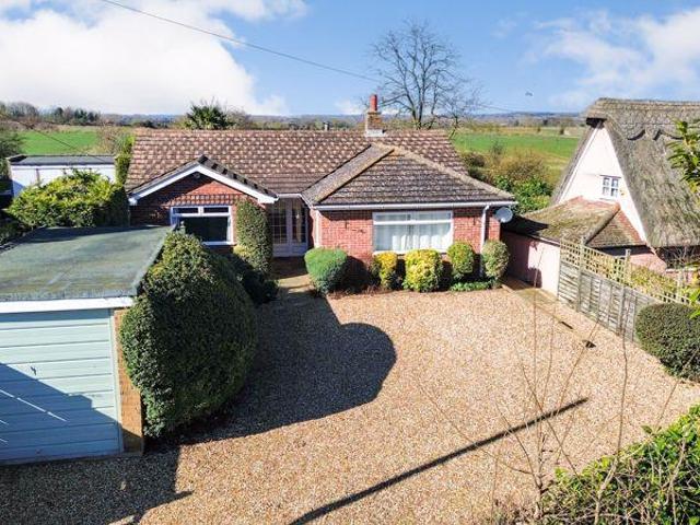 2 bedroom detached bungalow for sale