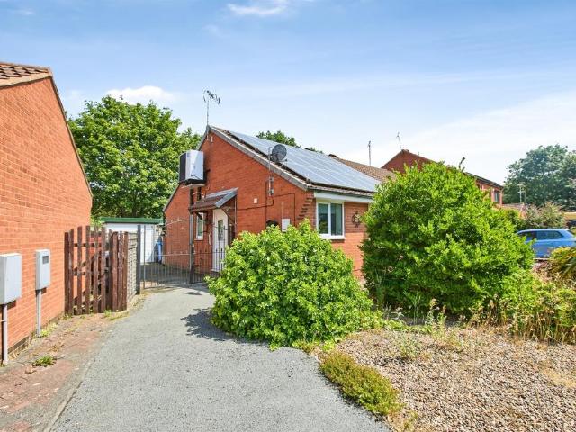 2 bedroom semi detached bungalow for sale