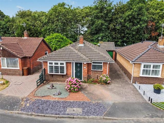 2 bedroom detached bungalow for sale