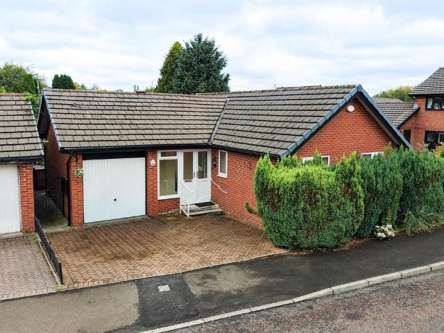 2 bedroom detached bungalow for sale