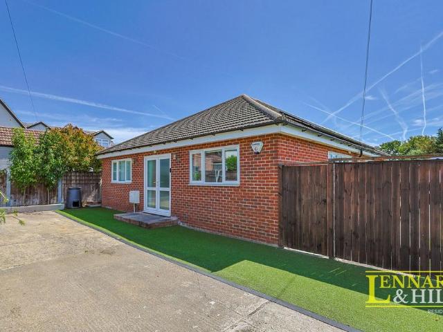 2 bedroom detached bungalow for sale