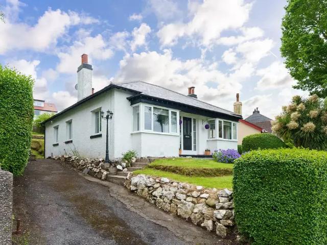 2 bedroom detached bungalow for sale