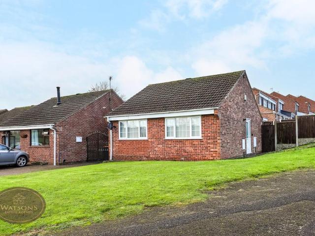 2 bedroom detached bungalow for sale