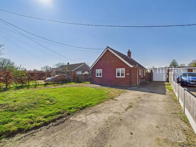 2 bedroom detached bungalow for sale