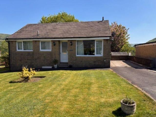 2 bedroom detached bungalow for sale