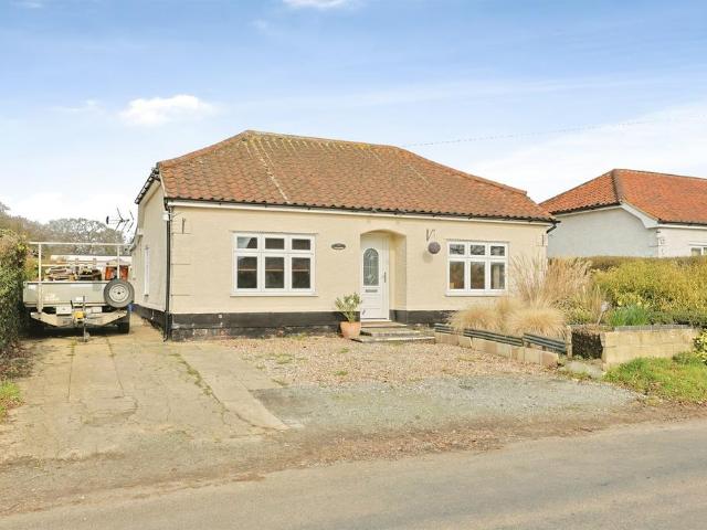 2 bedroom detached bungalow for sale