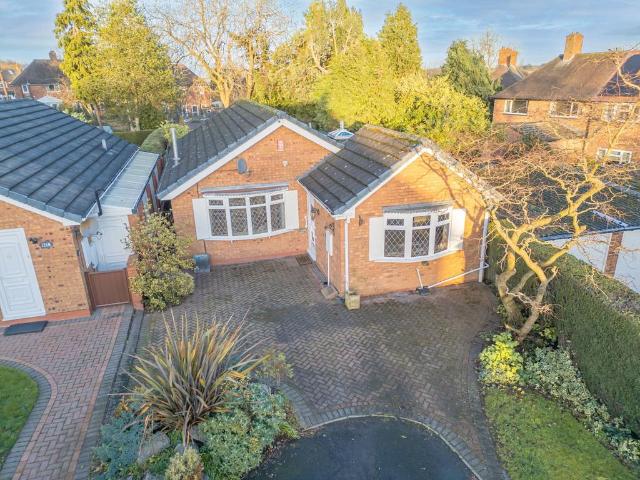 2 bedroom detached bungalow for sale