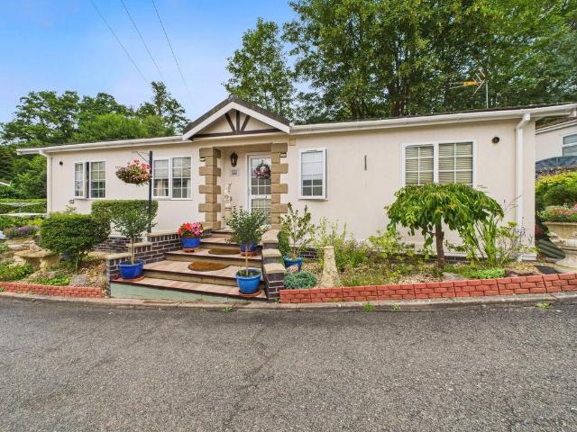 2 bedroom park home for sale