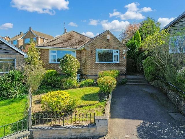 2 bedroom detached bungalow for sale