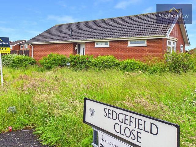 2 bedroom detached bungalow for sale